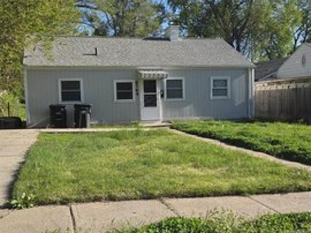 6764 Charles St, Omaha, NE 68132