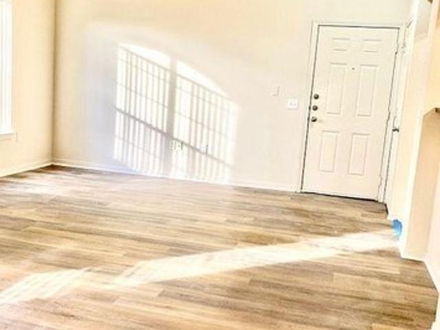 6765 Corporate Blvd Apt 2208, Baton Rouge, LA 70809