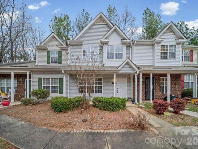 6766 Cypress Tree Ln, Charlotte, NC 28215