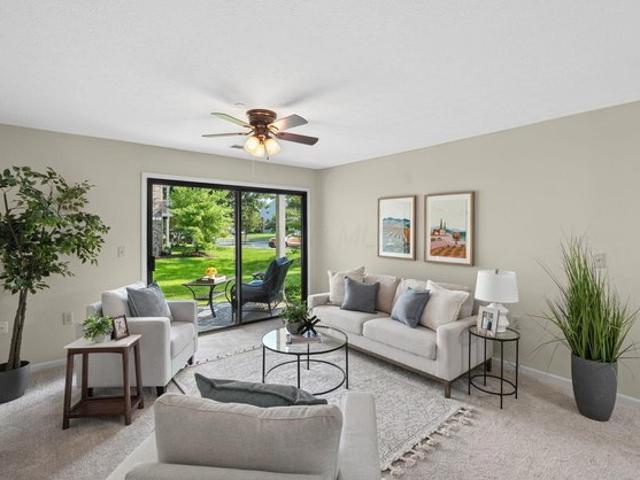 6767 Meadow Creek Dr Unit 104, Columbus, OH 43235