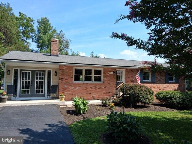6761 Madison St, Haymarket, VA 20169