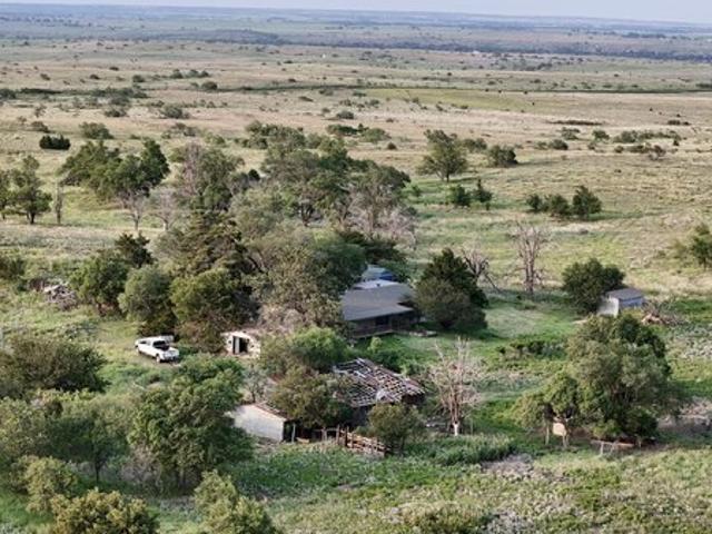 6761 County Road 11, Shamrock, TX 79079