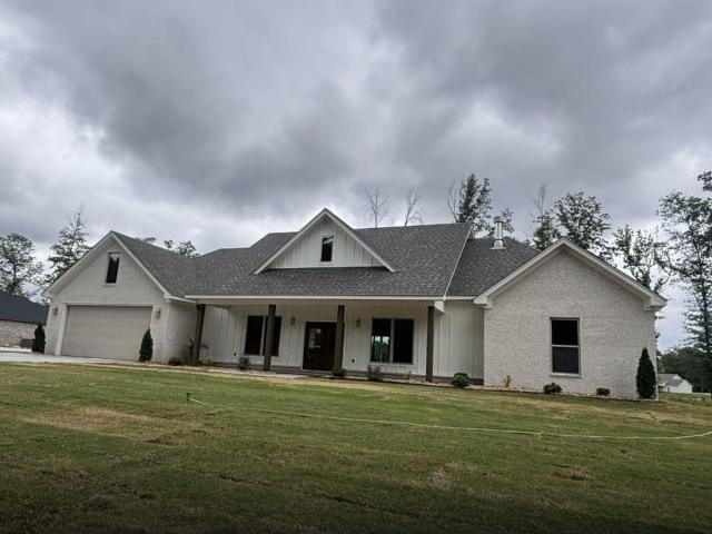 6762 N Detonti Road
