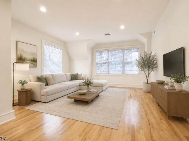 676 Bloomfield Ave # 6