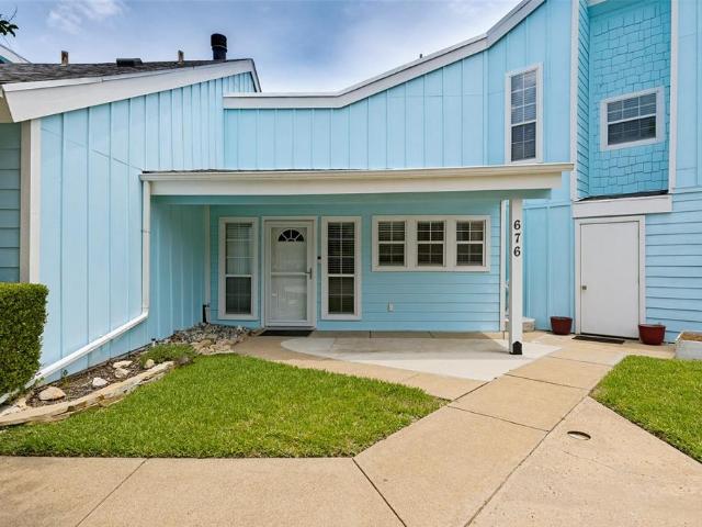 676 Harbor Drive
