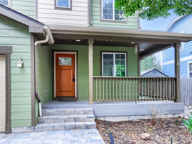 676 Hedgerow Way