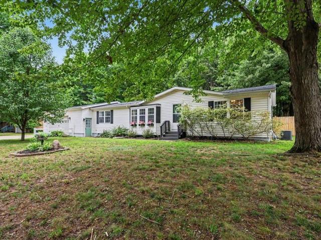 67749 Ridgewood Dr S, South Haven, MI 49090