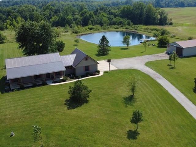 6775 E State Road 218, La Fontaine, IN 46940