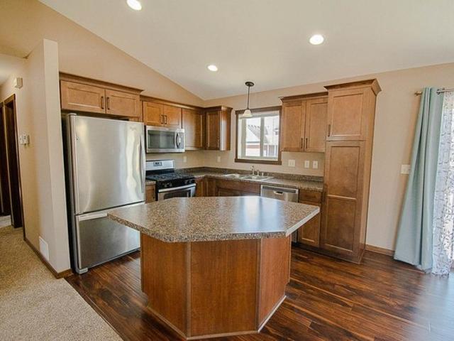 6775 Gaillardia Dr NW, Rochester, MN 55901