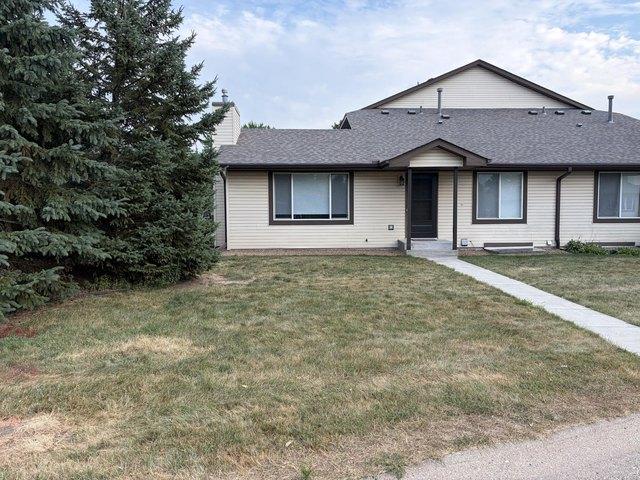 6775 Gretchen Ln N, Oakdale, MN 55128
