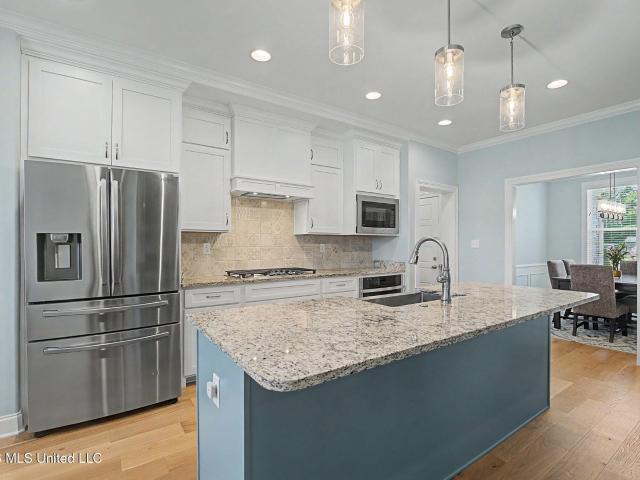 6775 Hawks View Drive
