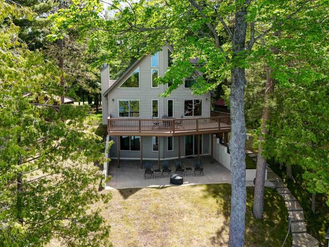 6777 Blue Lake Road, Ne