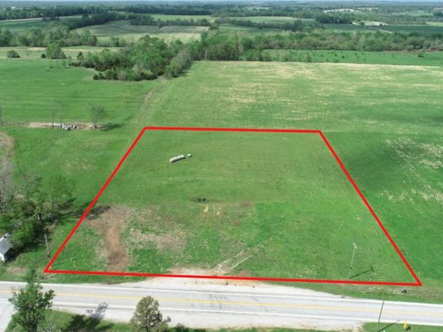 6777 E Highway 32, El Dorado Springs, MO 64744