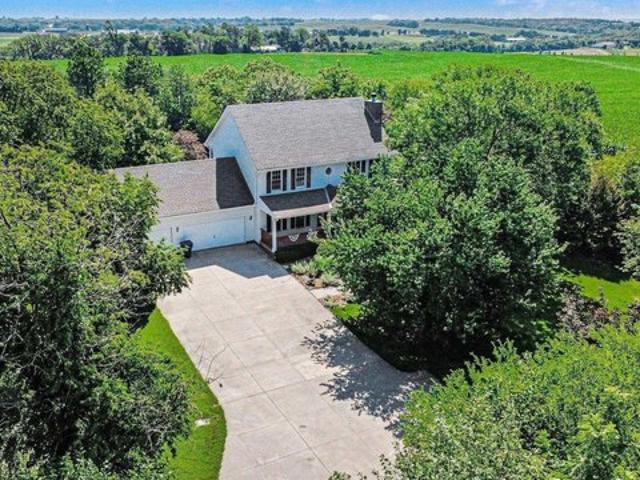 6777 Platteview Rd, Papillion, NE 68133