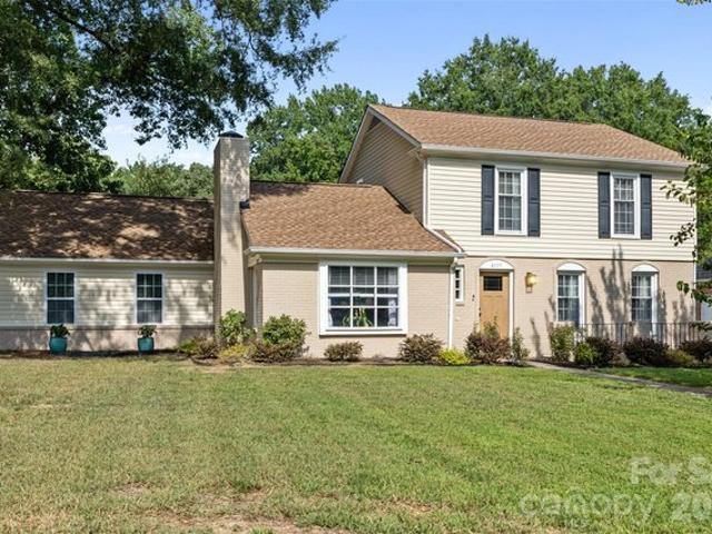 6777 Stoney Ridge Rd, Matthews, NC 28104