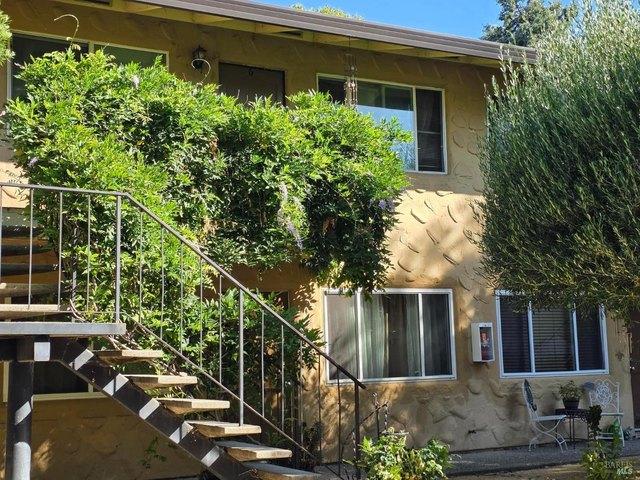 6778 Yount St, Yountville, CA 94599