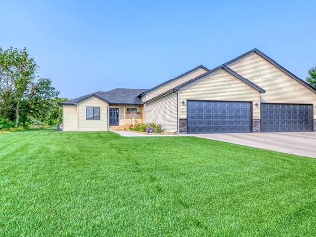 6779 Ashwood Loop S, Fargo, ND 58104