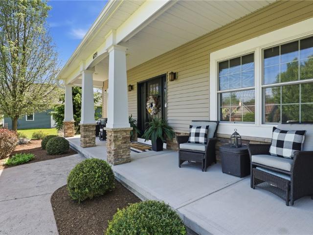 6779 Colyer Crossing