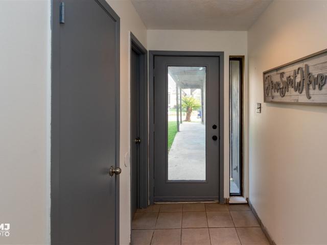 6770 Lexington Drive