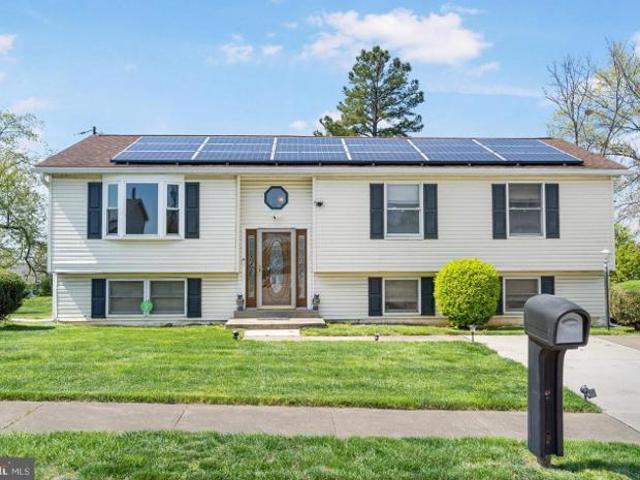 6770 Real Princess Ln, Gwynn Oak, MD 21207