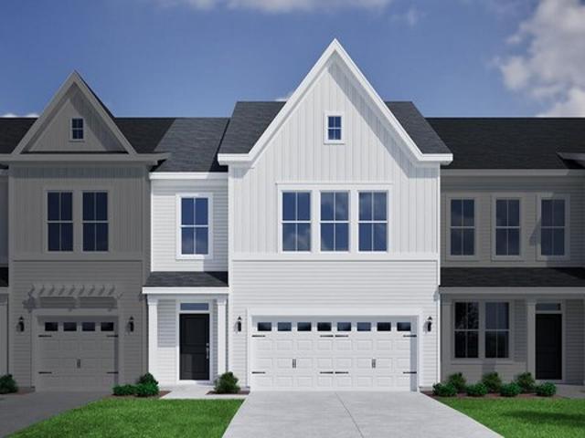 6771 Fellowship Dr, Leland, NC 28451