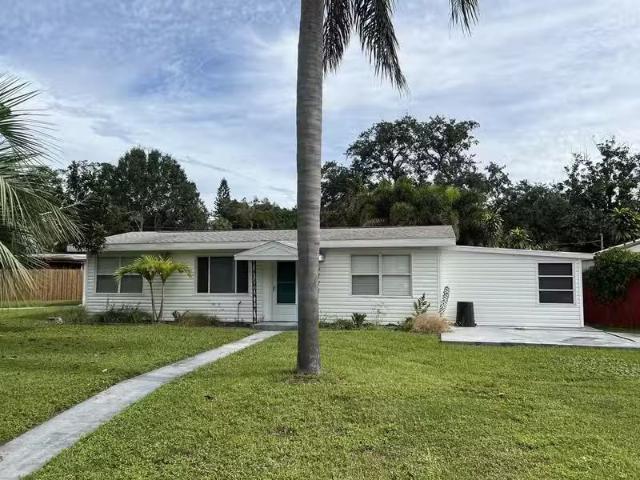 6771 Park Street South 1 6771 Park St S