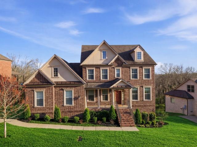 6772 Falls Ridge Ln