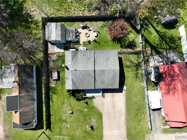 6773 Lakeshore Road N