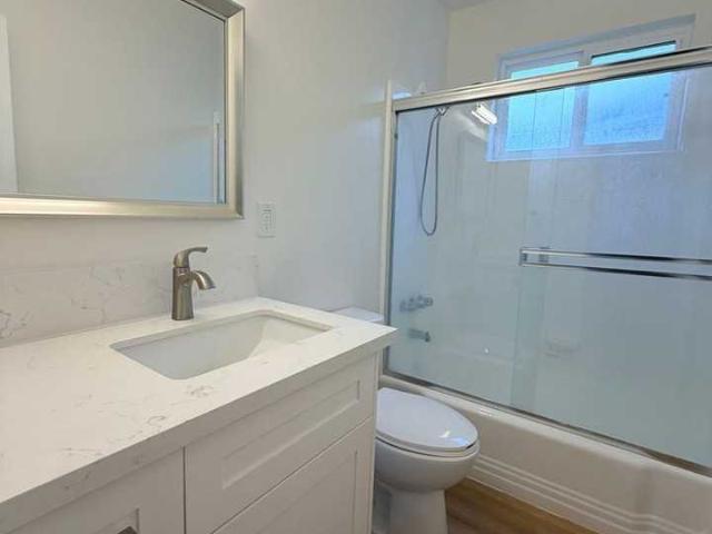 #677 2 Bedroom Apartment for Rent at 124 S Everett St, Glendale, CA 91205 Citrus Grove