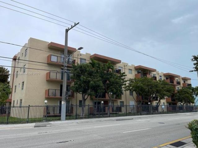 677 9th Ave SW #211, Miami, FL 33130