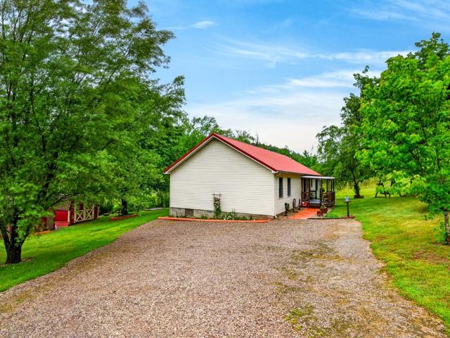677 Centerville Road