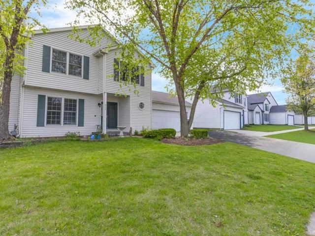 677 Anderson Dr, Lake in the Hills, IL 60156