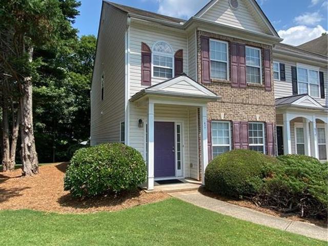 677 Kenridge Drive