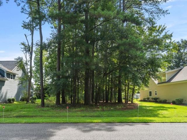 677 Shaftesbury Ln, Conway, SC 29526