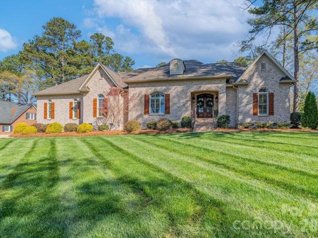 677 Rutledge Ave, Rock Hill, SC 29732