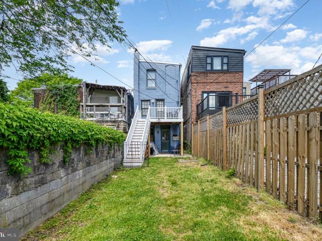677 Washington Boulevard # B