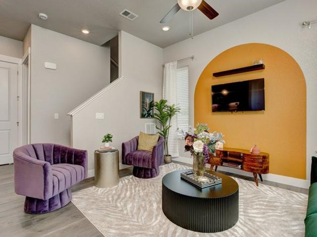 6784 Maple Leaf Dr, Timnath, CO 80547