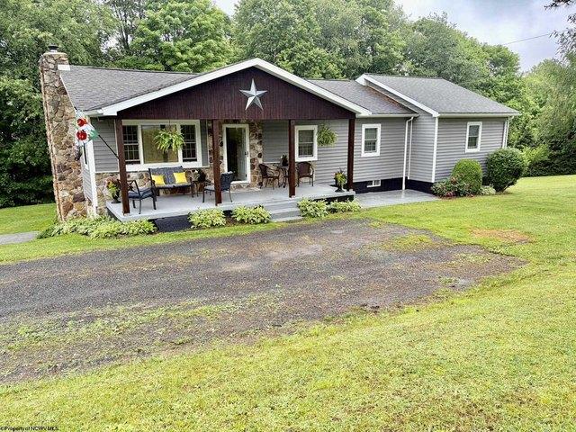 6786 Lantz Ridge Rd, Aurora, WV 26705