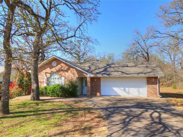 6786 Red Oak Dr, Kingston, OK 73439