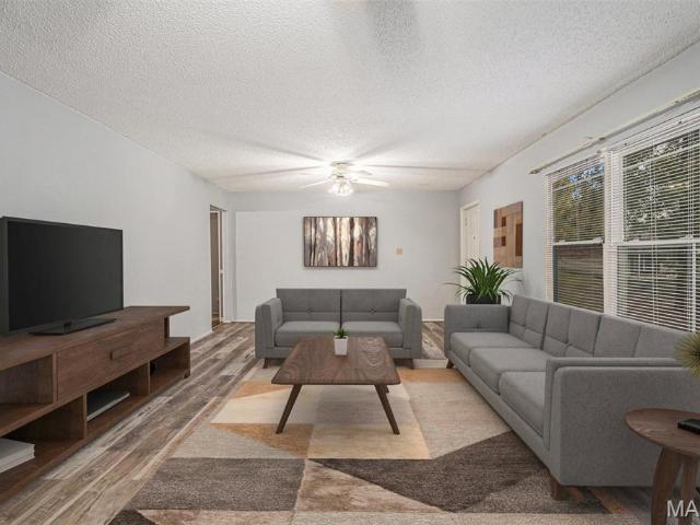 6787 Lesli Mari Ct, Florissant, MO 63033 | Compass