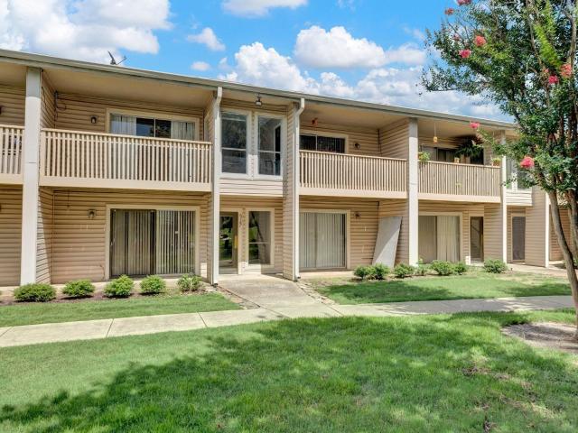 6787 quail hollow ct