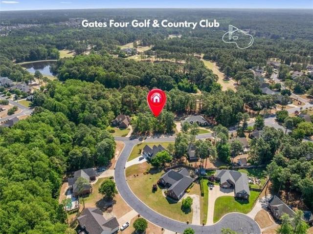 6789 Surrey Rd, Fayetteville, NC 28306
