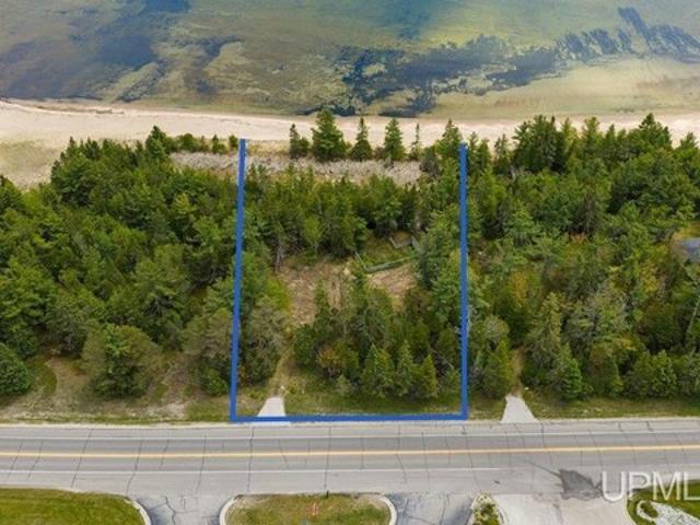 6789 W US 2 Hwy, Manistique, MI 49854