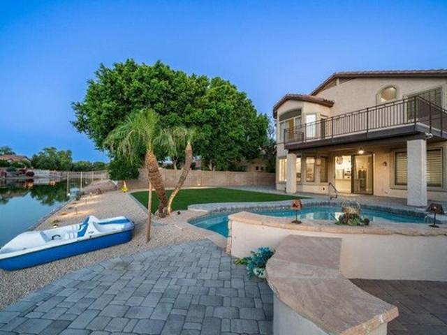 6782 W Skylark Dr, Glendale, AZ 85308