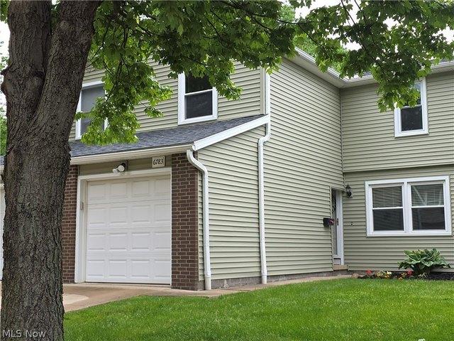 6783 Kirkwood Dr, Mentor, OH 44060