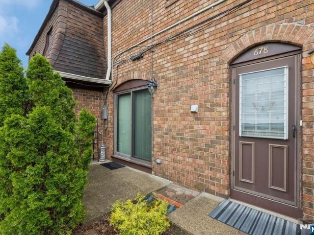 678 Bloomfield Avenue # 678