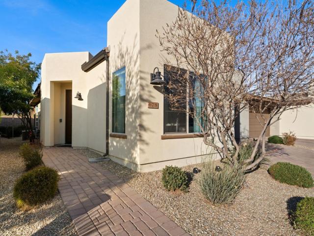 678 E Cobble Stone Drive