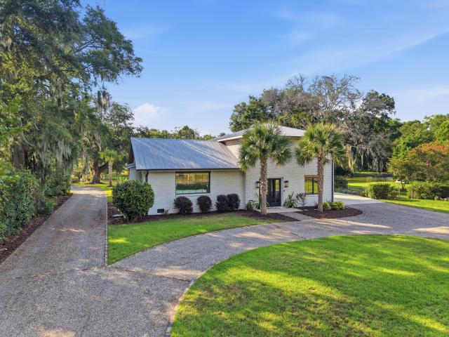 678 Edmonds Drive
