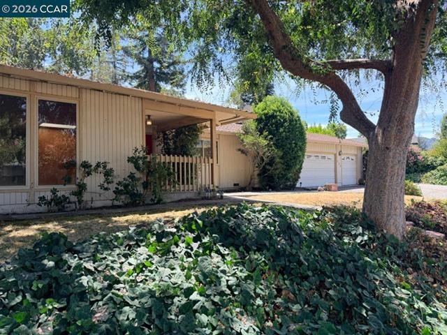 678 El Cerro Blvd