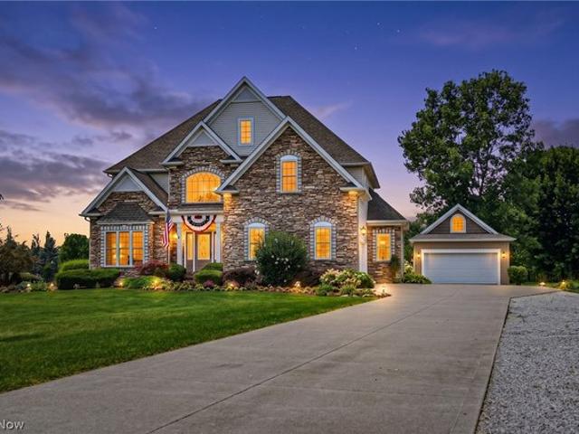 678 Substation Rd, Brunswick, OH 44212